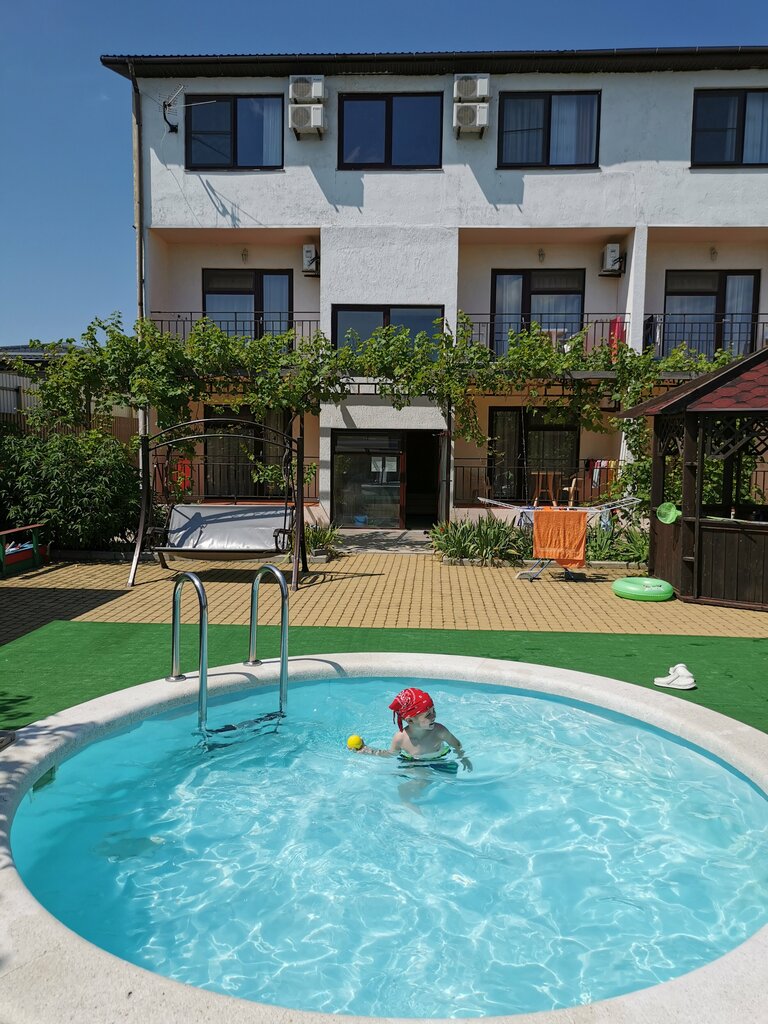 Otel Лебедь, Krasnodarski krayı, foto
