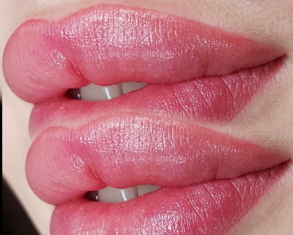 Kalıcı makyaj stüdyosu Polekrasoty, Moskova, foto