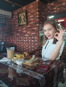 Бистро Аракелян (Krestyanskaya ulitsa No:84, selo Kinel-Cherkassy), fast food  Samarskaya oblastından