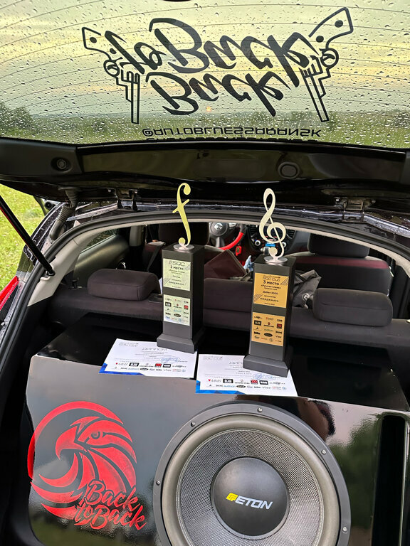Oto ses sistemleri Auto Sound Studio Back To Back, Moskova ve Moskovskaya oblastı, foto