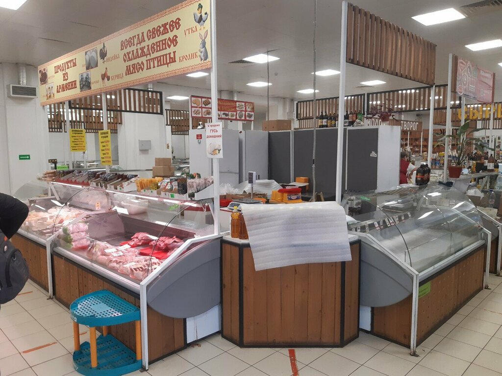 Kanatlı hayvan ürünleri ve yumurta Мясно-колбасно, Nijni Novgorod, foto