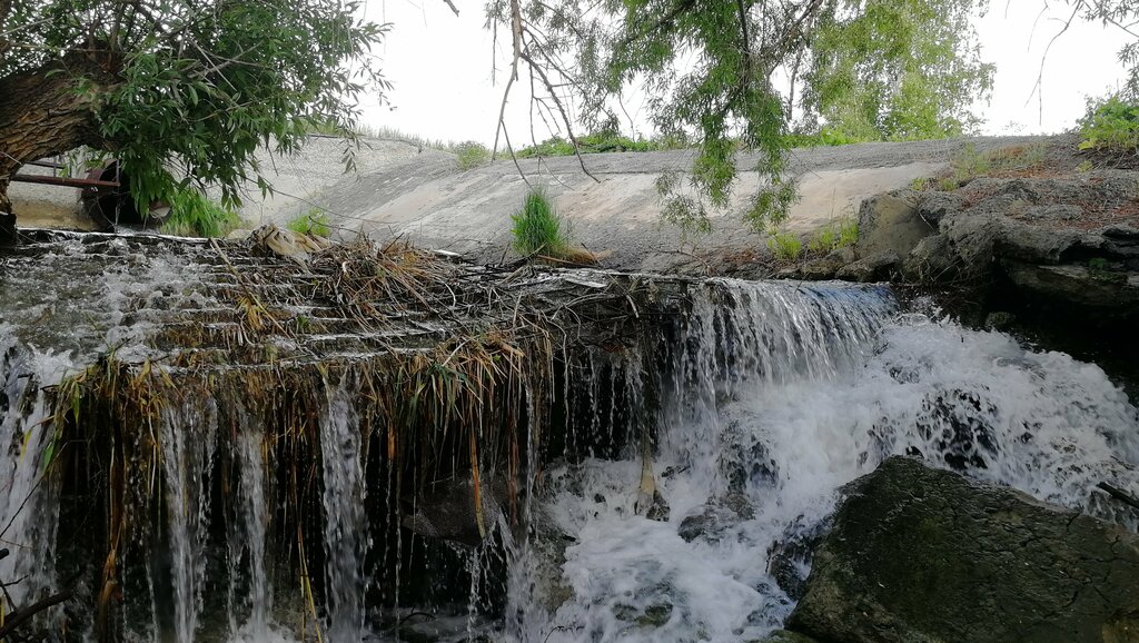 Mühendislik altyapısı Открытый водосток, Kurgan, foto