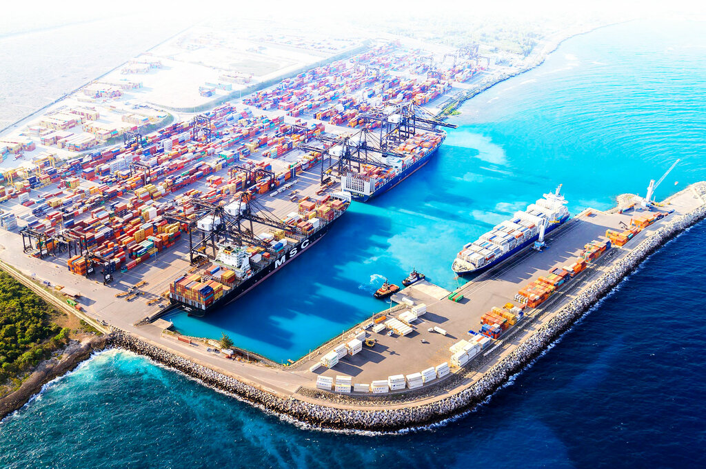 Deniz taşımacılığı Water Gate Shipping Services, Dubai, foto