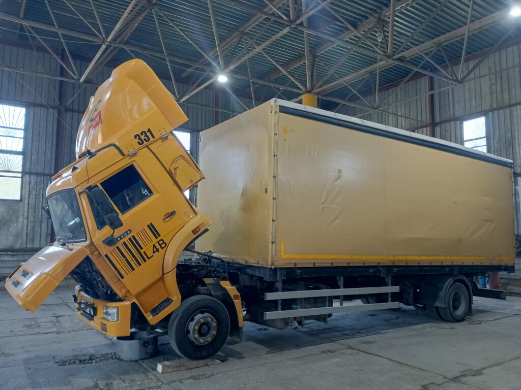 Kamyonların onarımı Master-Truck M4, Moskova ve Moskovskaya oblastı, foto