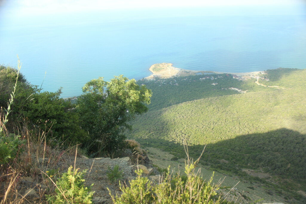 Dağ zirvesi Гора Лысая 319 метров, Krasnodarski krayı, foto
