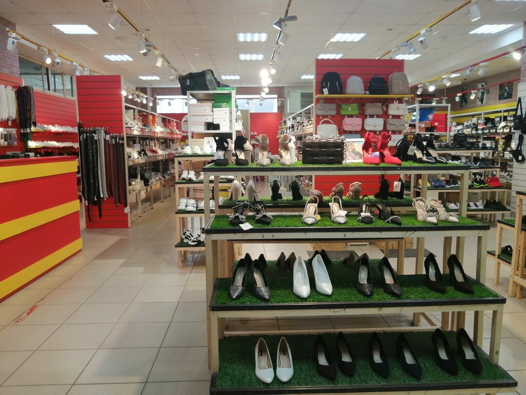 Ayakkabı mağazaları Para, Uneça, foto