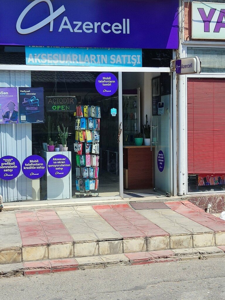 Telekomünikasyon firmaları Azercell, Bakü, foto