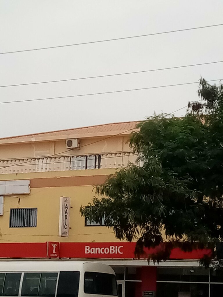 Banka Banco BIC, Loanda, foto