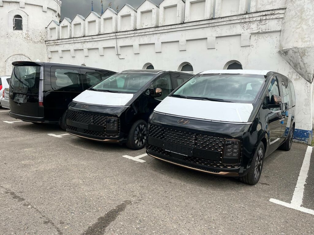 Otomobil satış galerileri Bunker Autogroup, Moskova, foto