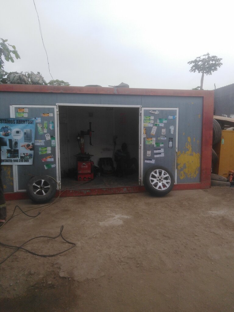 Jant ve lastikçiler Vênus Pneus, Loanda, foto