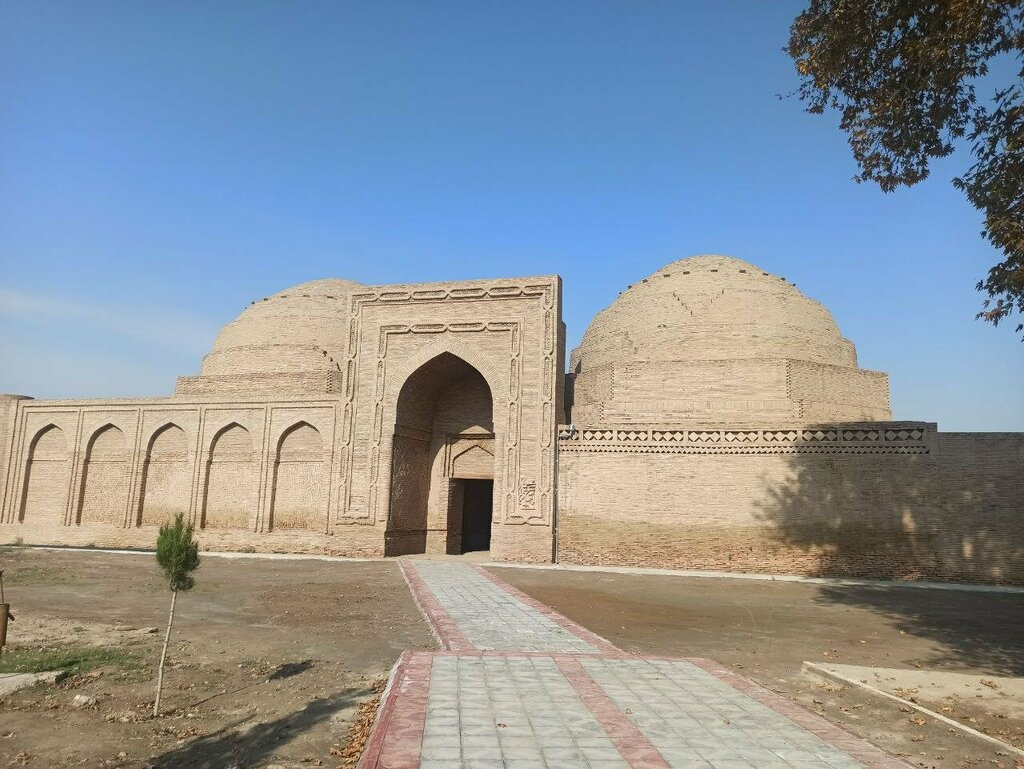 Turistik yerler Мавзолей Ходжа-Машад, Hetlân (Hatlon) ili, foto