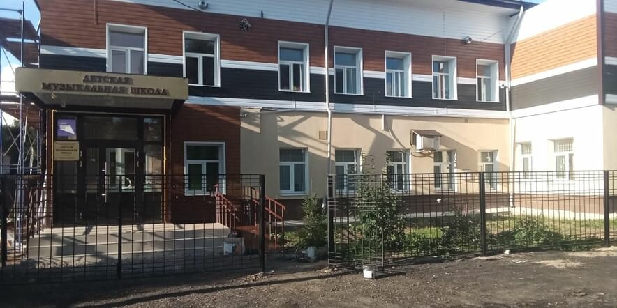 Müzik okulları ve konservatuarlar Муниципальное бюджетное учреждение дополнительного образования Детская музыкальная школа г. Приволжска, Privoljsk, foto