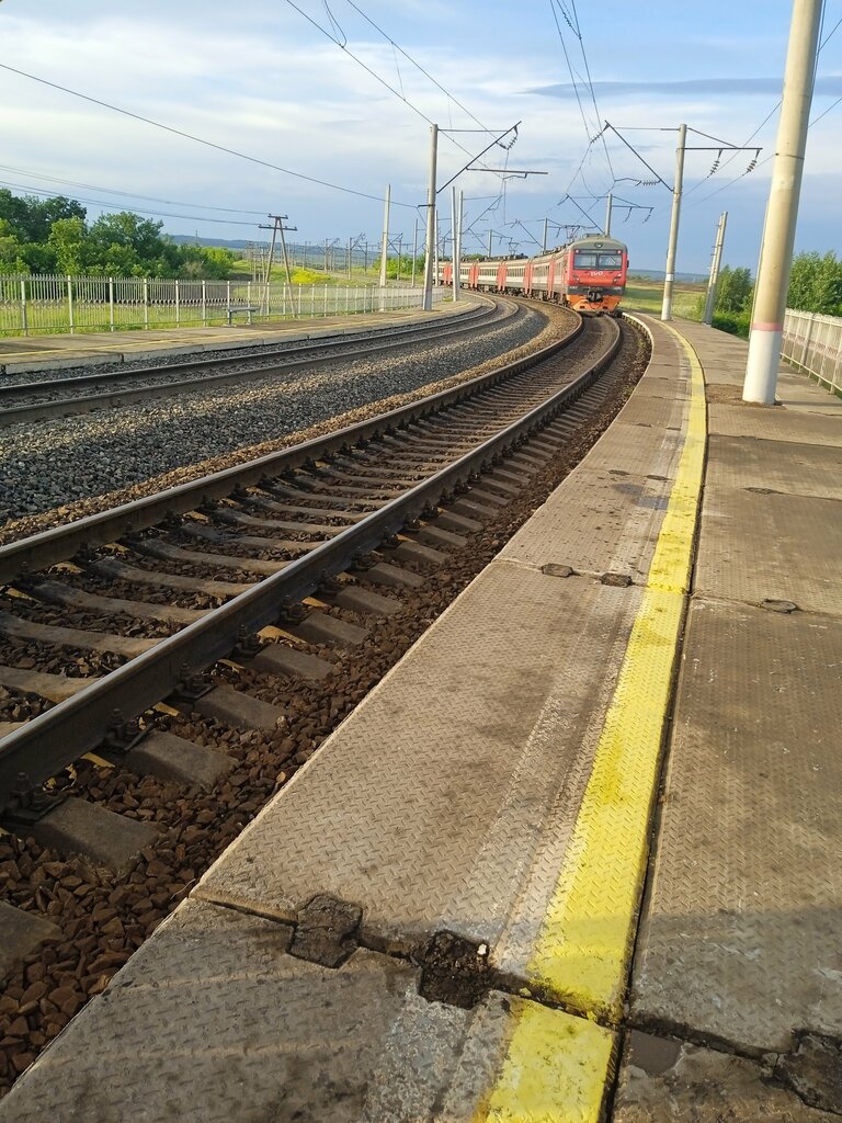 Tren istasyonu остановочный пункт Иволга, Saratovskaya oblastı, foto