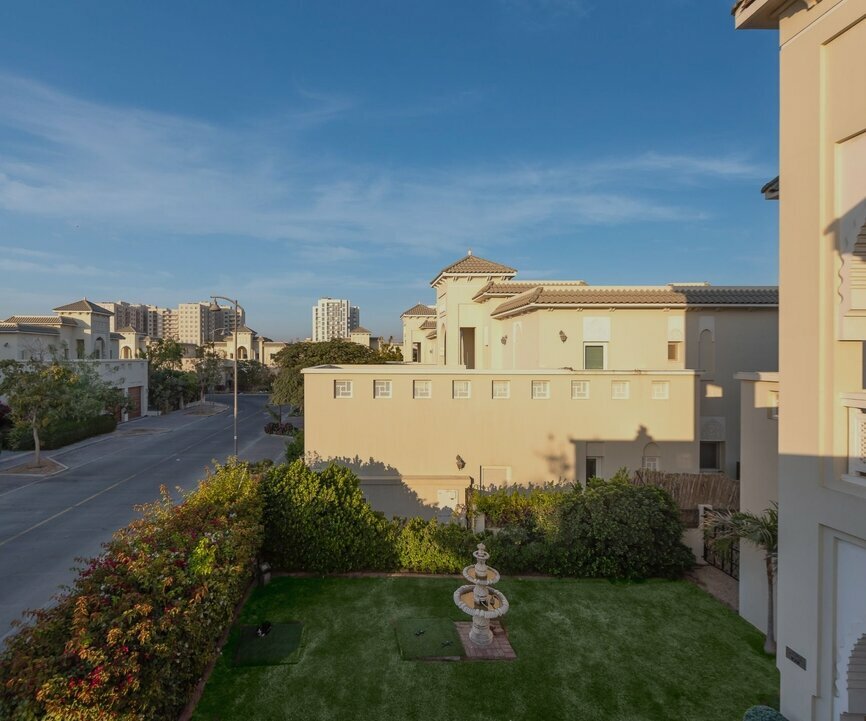 Emlak ofisi Espace Real Estate, Dubai, foto