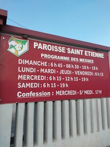 Saint-Etienne Church of N. K (Abidjan, La commune Koumassi, Quartier de la Mairie), katolik kiliseleri  Abican'dan