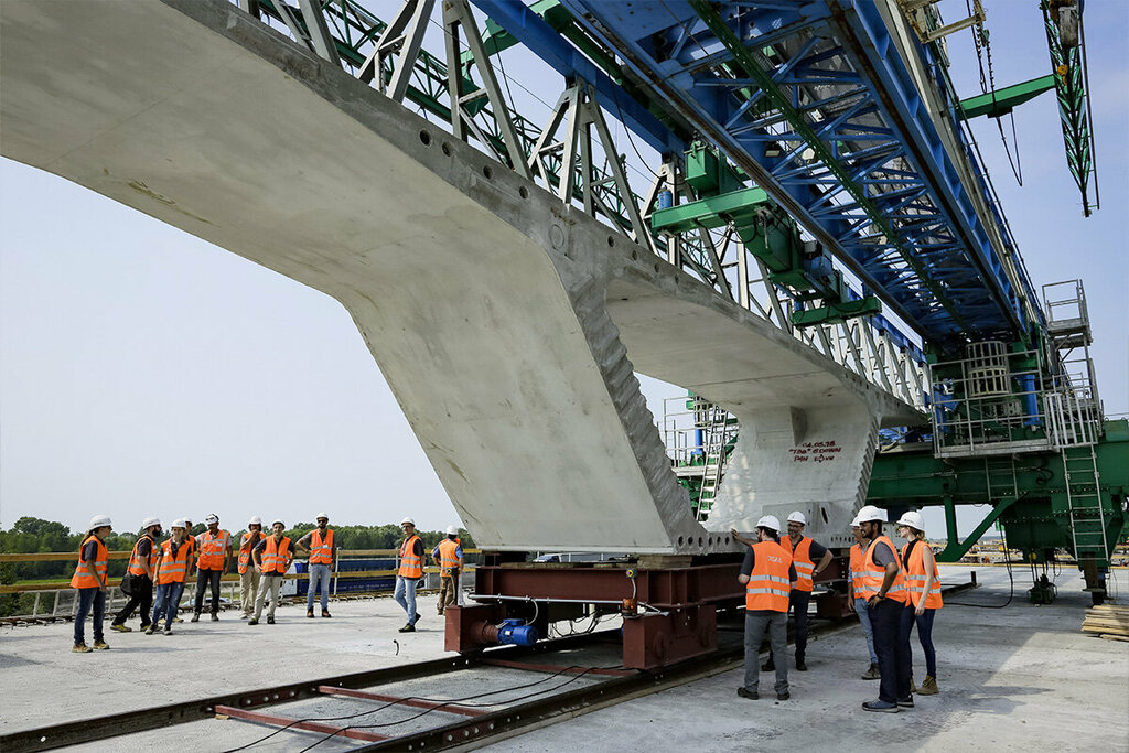 Yol yapımı ve bakımı Rizzani De Eccher, Dubai, foto