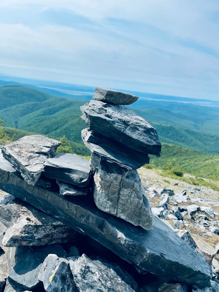 Dağ zirvesi Гора Чоккеты, Habarovski krayı, foto