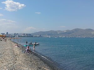 Sudzhukskaya Kosa Beach (Krasnodar Territory, Novorossiysk, Yuzhniy City administrative district), plaj  Novorossiysk'ten