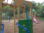 Playground (Lipetsk Region, Yeletskiy rayon, Lavskiy selsovet, derevnya Kazinka, park semeynogo otdykha Ivanov sad), oyun alanı  Lipetskaya oblastından