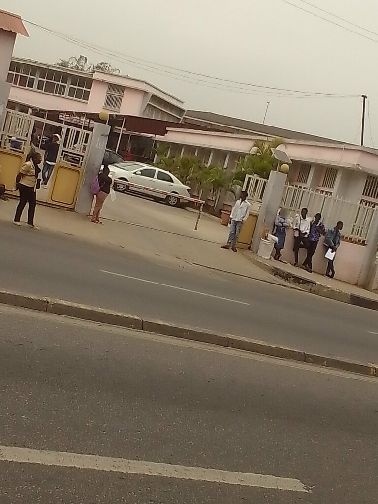 Üniversiteler Escola de Formação de Técnicos de Saúde de Luanda, Loanda, foto