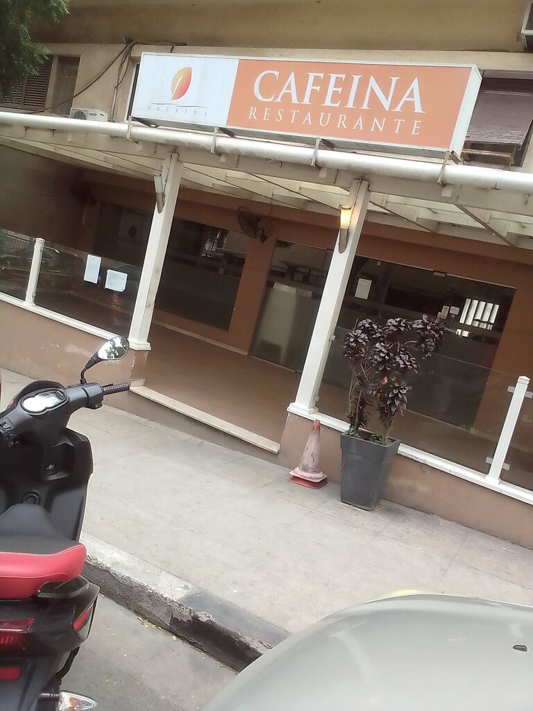 Kafe Restaurante Cafeína Lounge, Loanda, foto