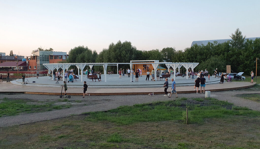 Gece kulüpleri Танцплощадка, Şadrinsk, foto