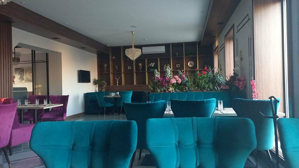 Kafe The Rush, Atırav, foto