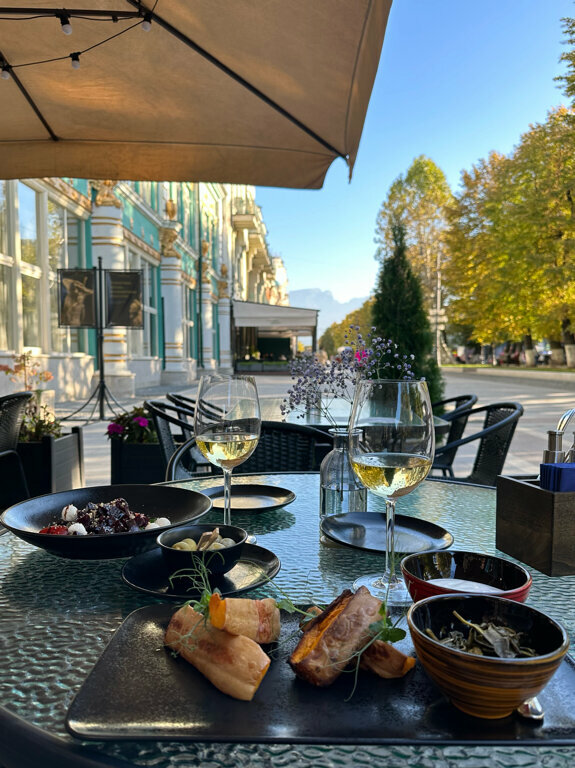 Restoran Винный ресторан Grape, Vladikavkaz, foto