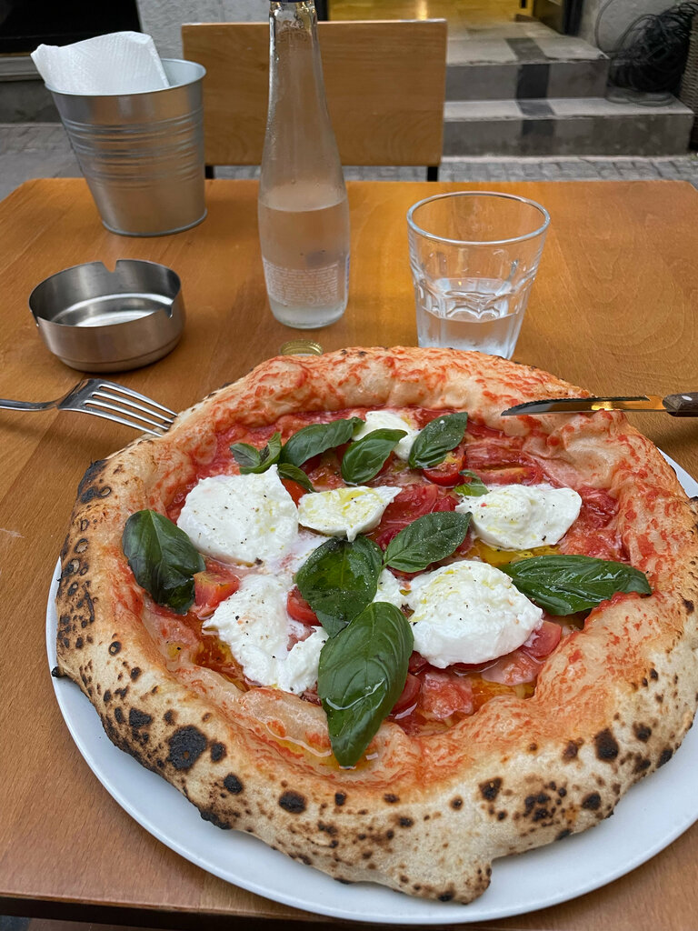 Restoran Giovannis Pizzeria, Belgrad, foto