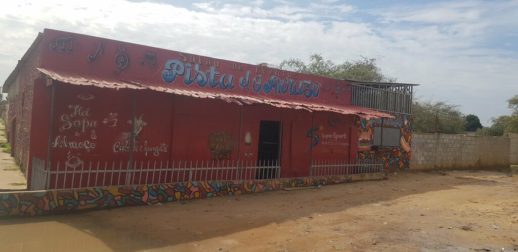 Spor kulüpleri Escolinha da Paz, Loanda, foto