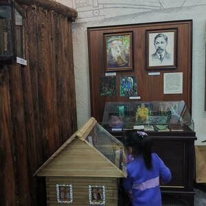 Museum of Gold (ulitsa Kommuny No:4), müzeler ve sanat galerileri  Beriozovski'den