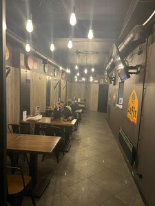 Khmel'&Solod (Poluboyarova Street No:18), spor barları  Naro‑Fominsk'ten