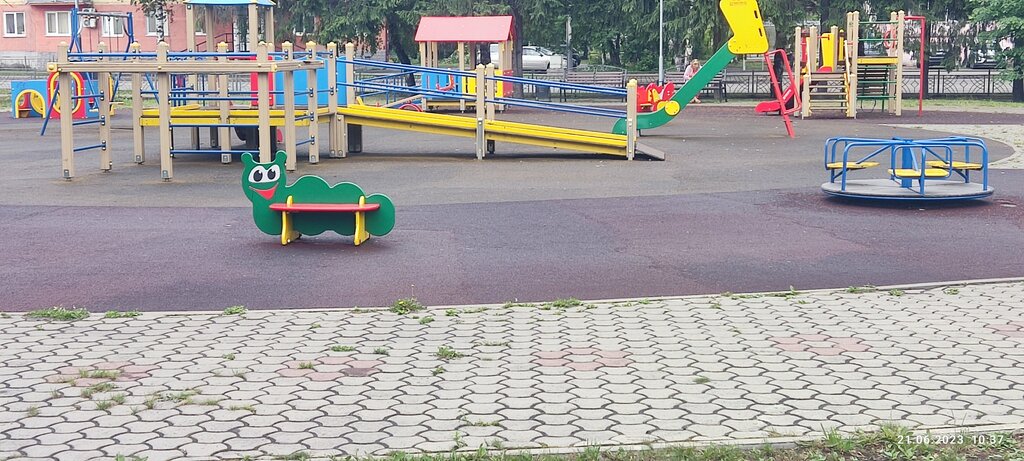 Oyun alanı Playground, Mejdureçensk, foto