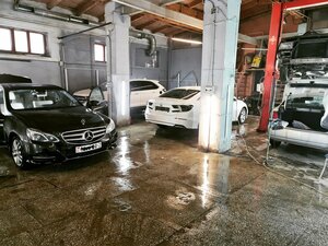 V8 Auto (vulica Budzionnaha No:11Ак1), otomobil servisi  Vitebsk'ten