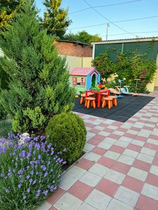 Гостиница на улице Калинина 247 (Kalinina Street No:247), otel  Yeysk'ten