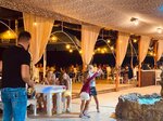 Хоттабыч (набережная Пляж Учкуевка No:18), kafe  Sevastopol'dan