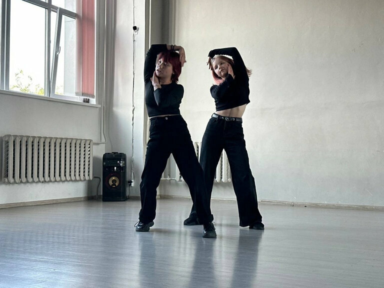 Dans okulları Highlight, Arhangelsk, foto