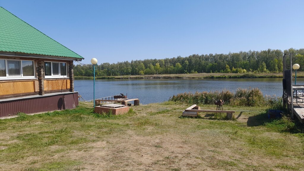Tatil köyleri Turbaza Tri Ozera, Samarskaya oblastı, foto