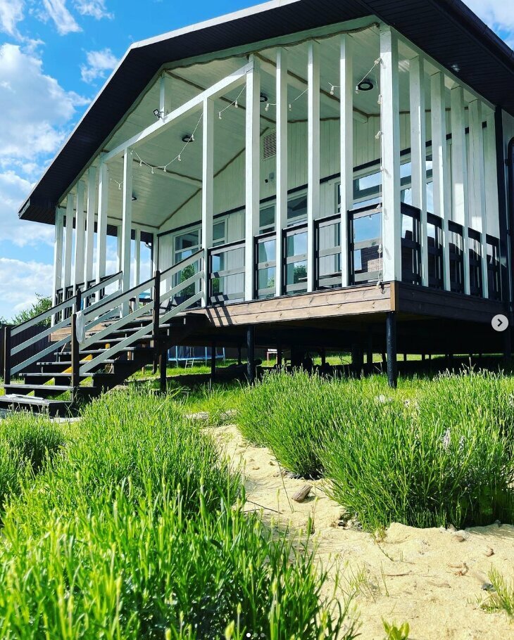 Resort oteller, tesisler White House, Minskaya oblastı, foto