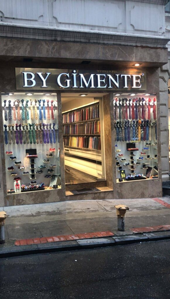 Giyim mağazası Gutiero Accessories, İstanbul, foto