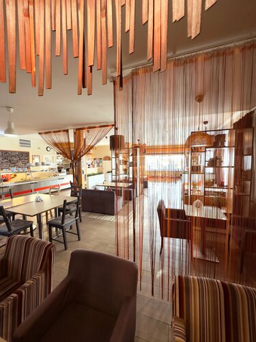 Kantin, yemekhane Leto, Balahna, foto