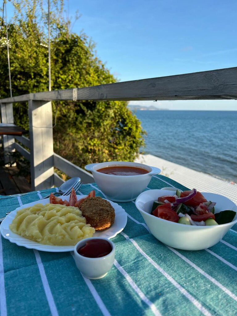 Kafe Утёс, Krasnodarski krayı, foto