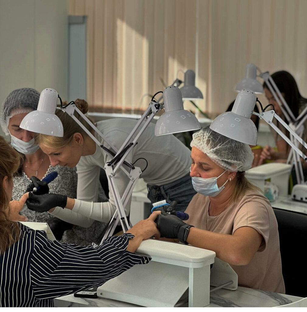 Kuaför meslek eğitimi На Районе, Simferopol (Akmescit), foto