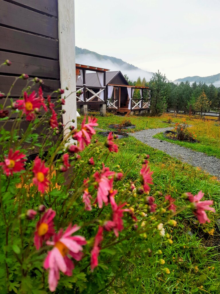 Resort oteller, tesisler Лоно, Altay Cumhuriyeti, foto