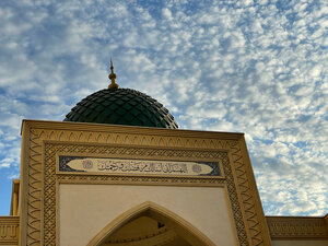Hoca Alemberdar Cuma Camii (Tashkent, Kamolon street), cami  Taşkent'ten