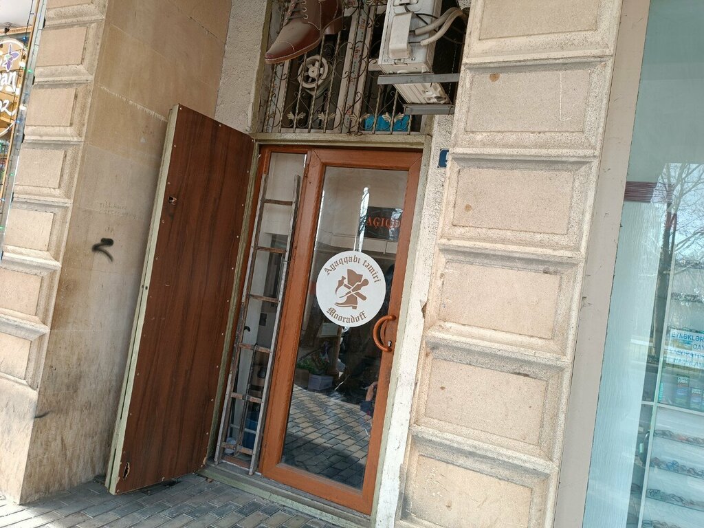 Ayakkabı tamiri Ayaqqabı təmiri və bərpası, Bakü, foto