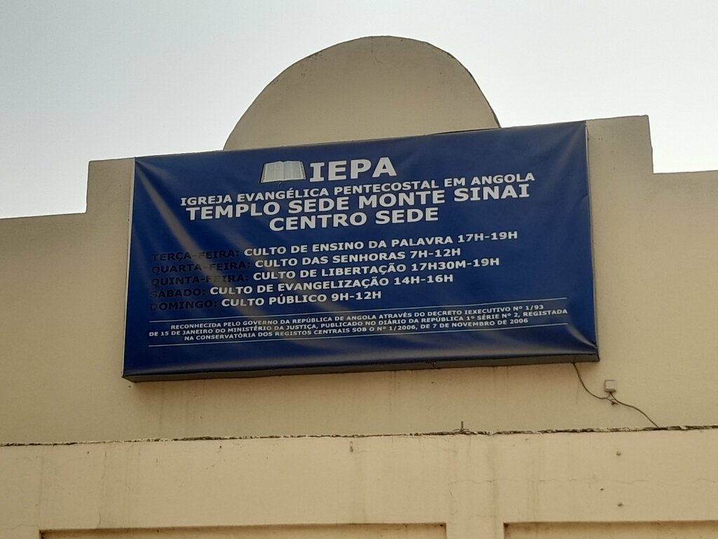 Protestan kilisesi Igreja Evangélica Pentecostal em Angola, Loanda, foto