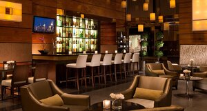 D70 Bar (45, Casablanca Street, Dubai), bar  Dubai'den