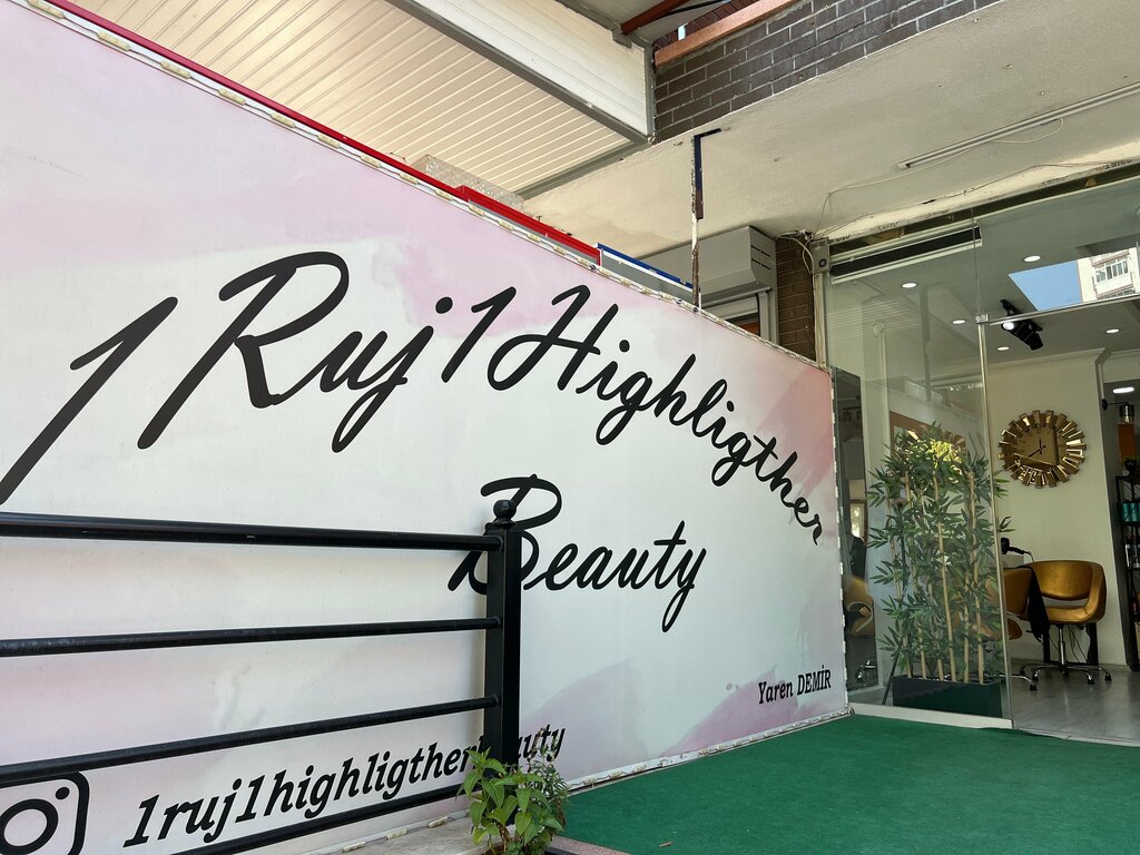 Güzellik salonu 1Ruj 1Highlighter Beauty, İzmir, foto