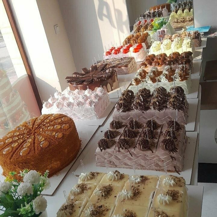Pasta, şekerleme ve tatlı Тортлар, Şehrisebz, foto